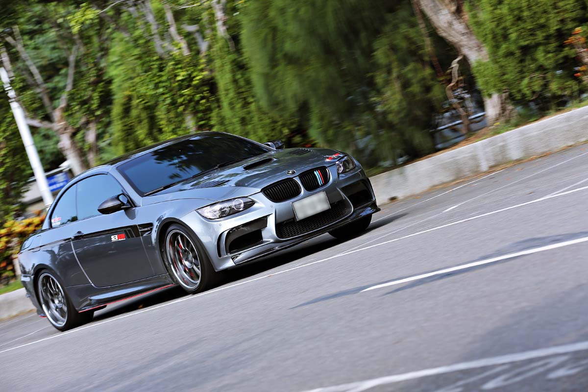 BMW E9X 335i 優質歐系雙渦輪勁駒 | 未分類 | CARNEWS