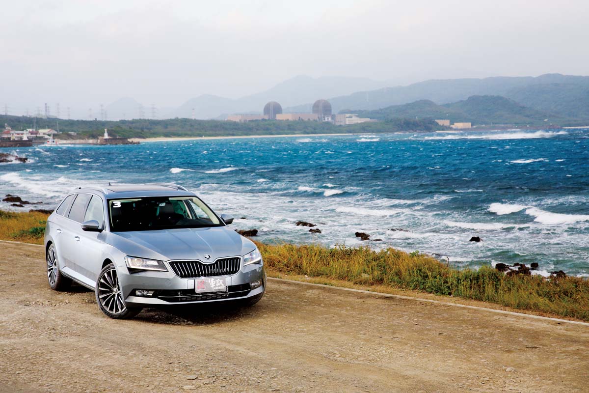 就差這一味 Skoda Superb Combi 2.0 TSI | 未分類 | CARNEWS
