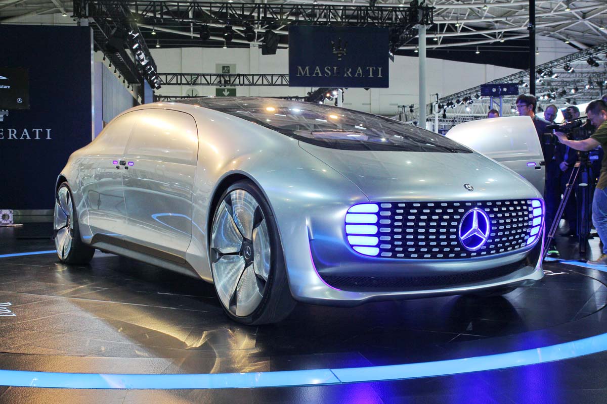 歡迎來到2030年M.Benz F015 Concept | 未分類 | CARNEWS