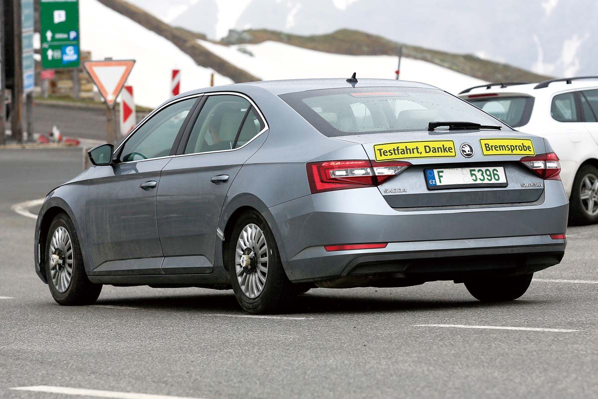 聰明的就改Skoda Superb小改款 | 未分類 | CARNEWS