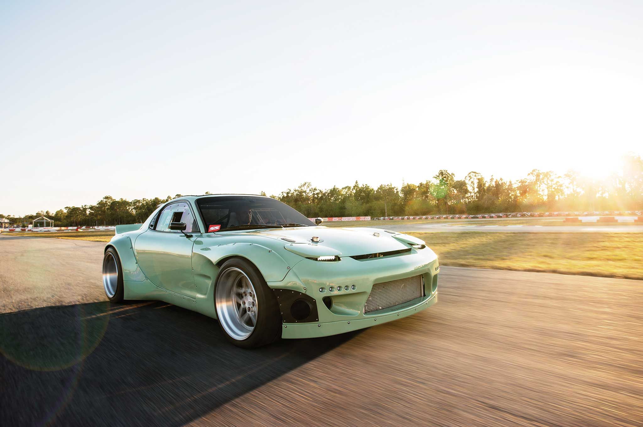 美國當然要落V8啊!! 1200hp的怪物RX7 FD-3S | 未分類 | CARNEWS