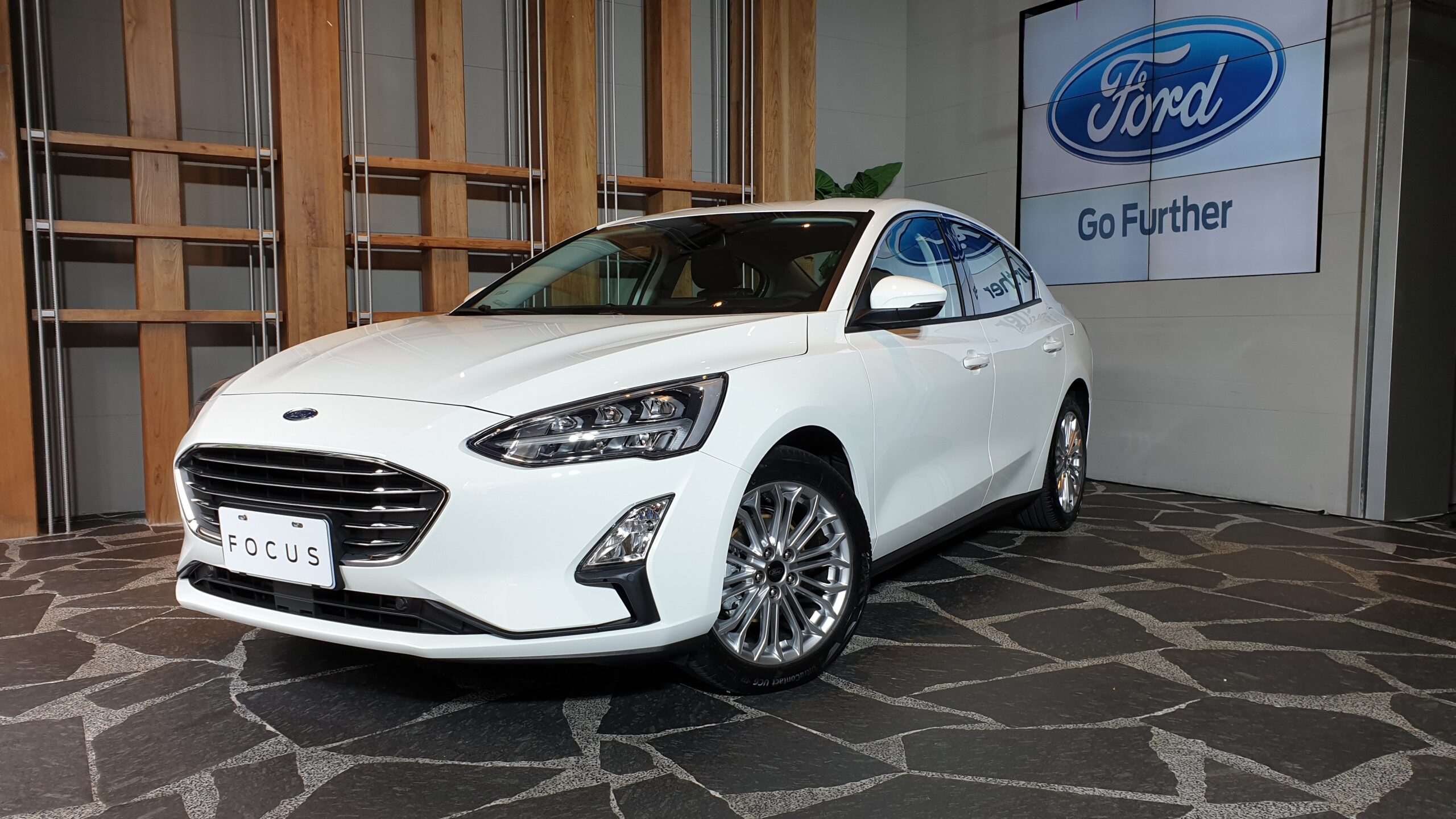 TSR交通辨識開啟 Ford Focus車主免費升級 | 未分類 | CARNEWS