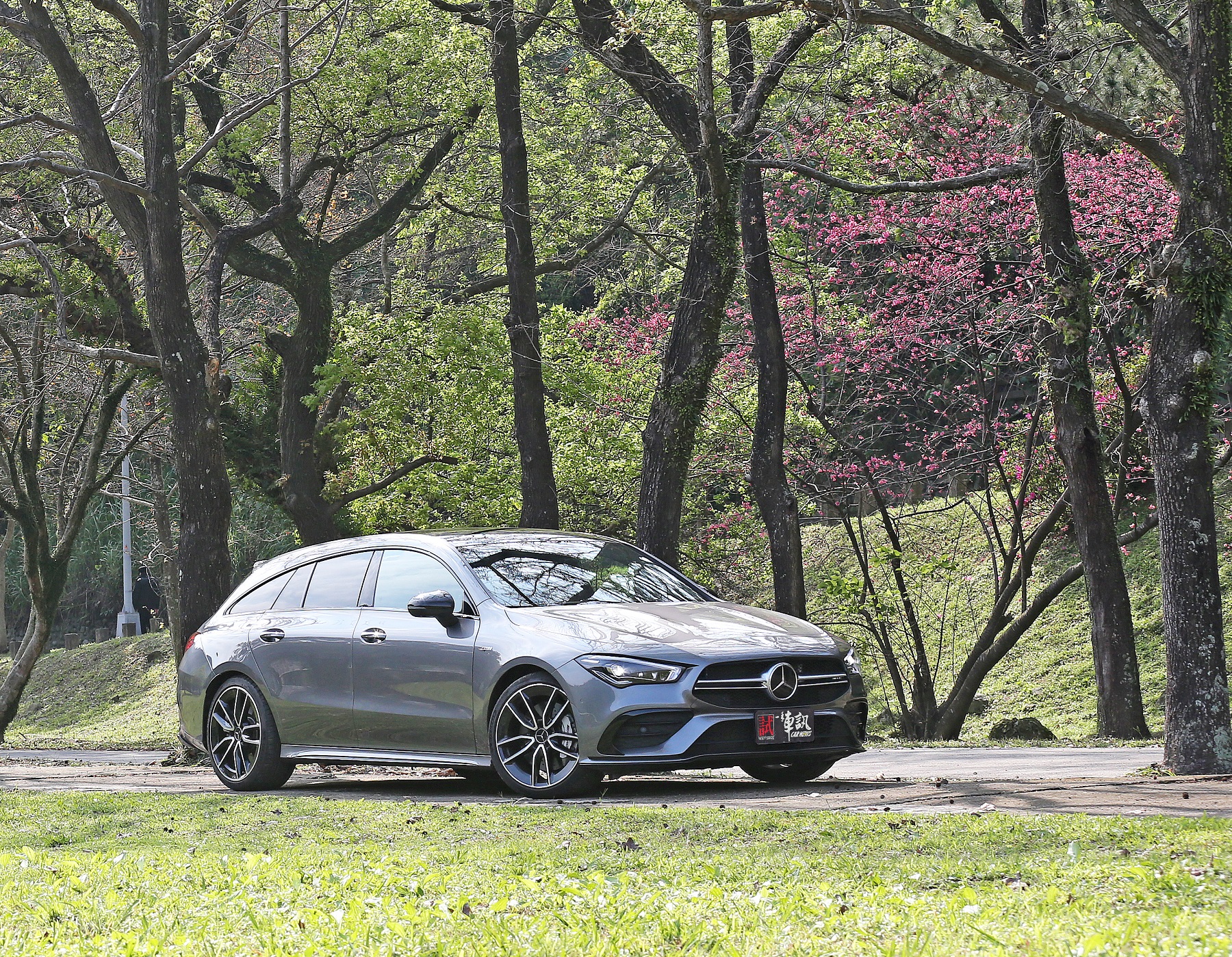天生好鬥 Mercedes-AMG CLA35 Shooting Brake ! | 試駕體驗 | CARNEWS