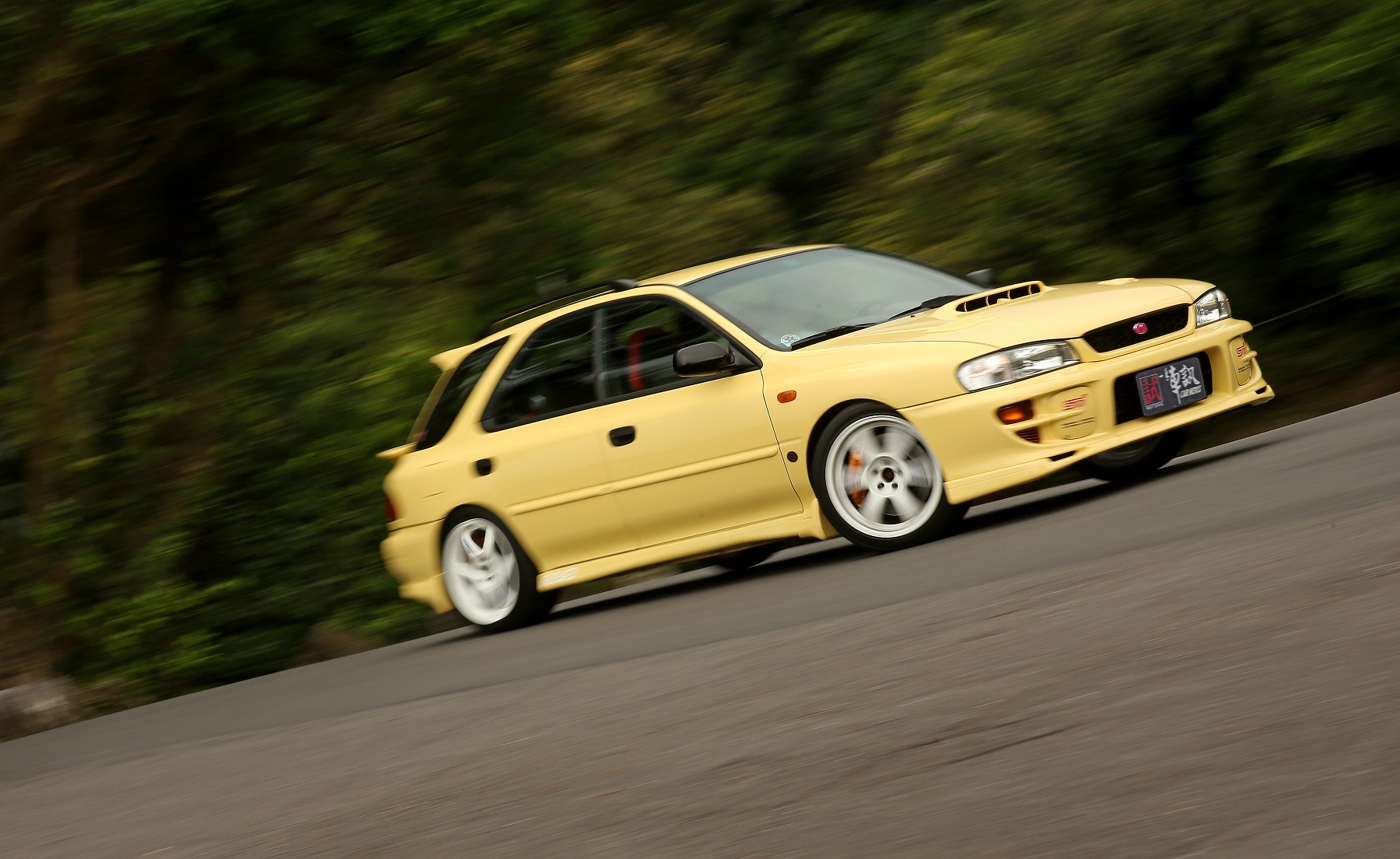 SUBARU Impreza GF8(下) 載著小寶貝一起奔馳 | 改裝實戰 | CARNEWS