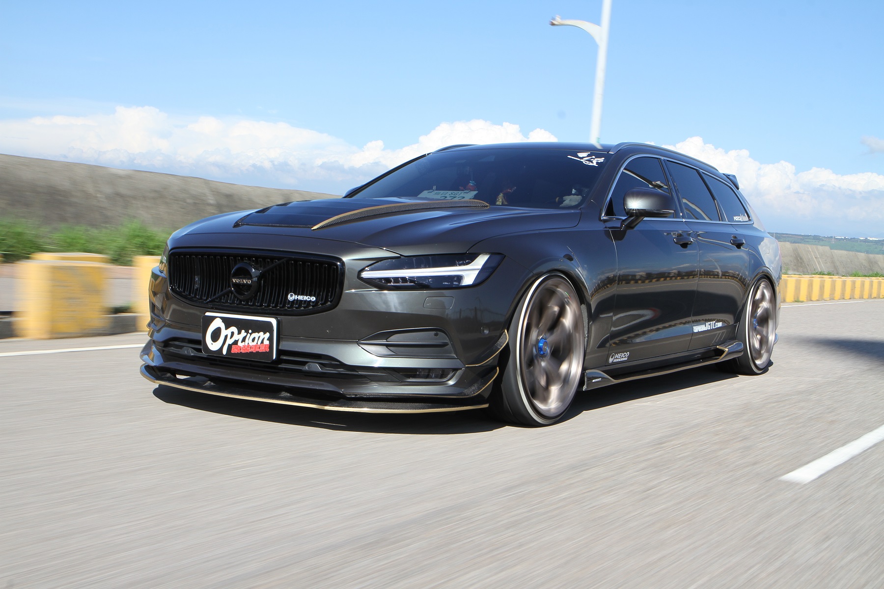 Volvo V90霸氣改裝(上) 熱血大叔標準座駕 | 改裝實戰 | CARNEWS
