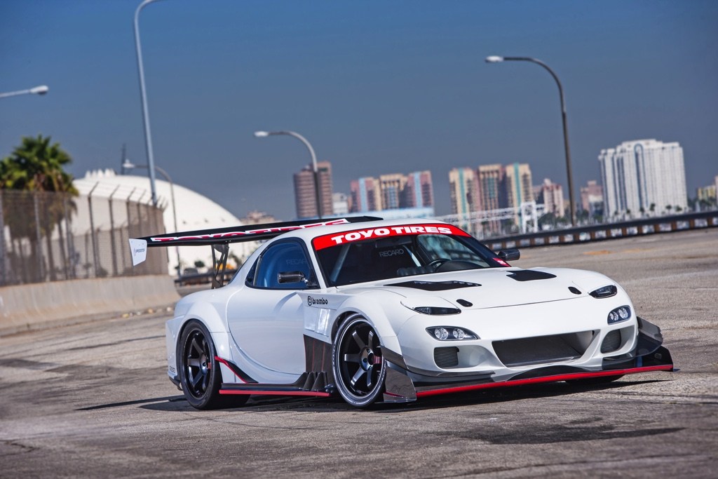 受到日本漫畫影響的FD3S 就是超級熱愛轉子引擎 | 改裝資訊 | CARNEWS