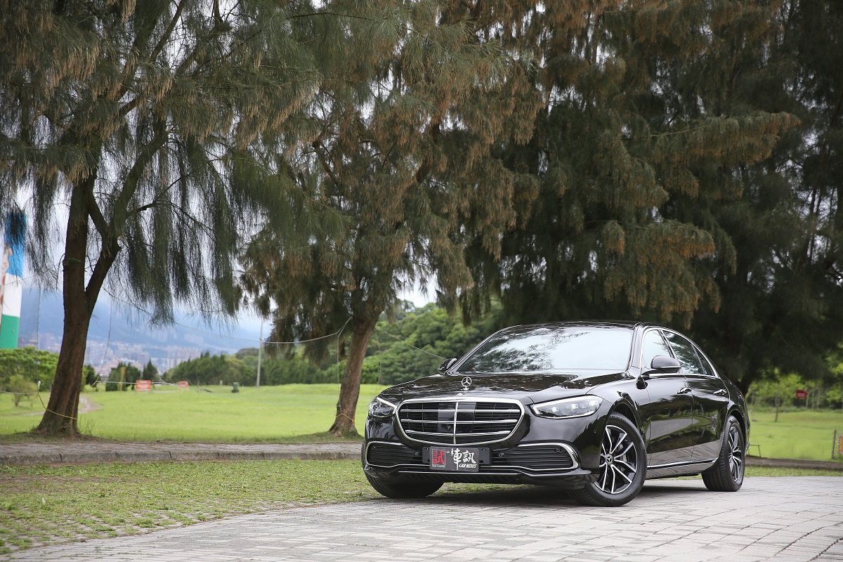 [試駕] 新世代智能旗艦 Mercedes-Benz S450 4Matic L(上) | 試駕體驗 | CARNEWS