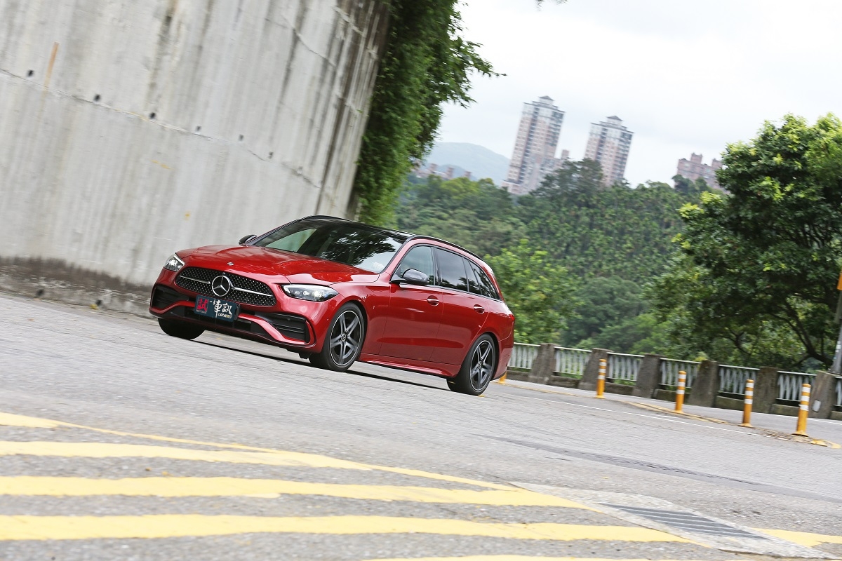 [試駕] 實在好型 Mercedes-Benz C200 Estate運動版 | 試駕體驗 | CARNEWS