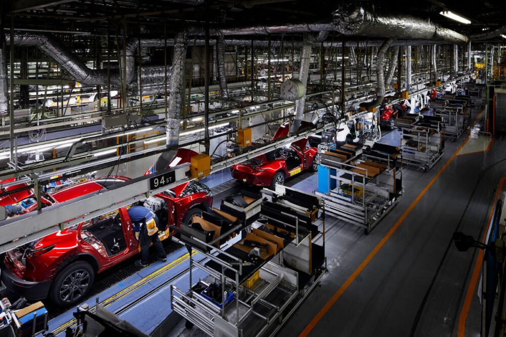 Mazda一口氣公開15支為小朋友打造的影片!線上參觀「汽車製造過程」 | 一手企劃 | CARNEWS