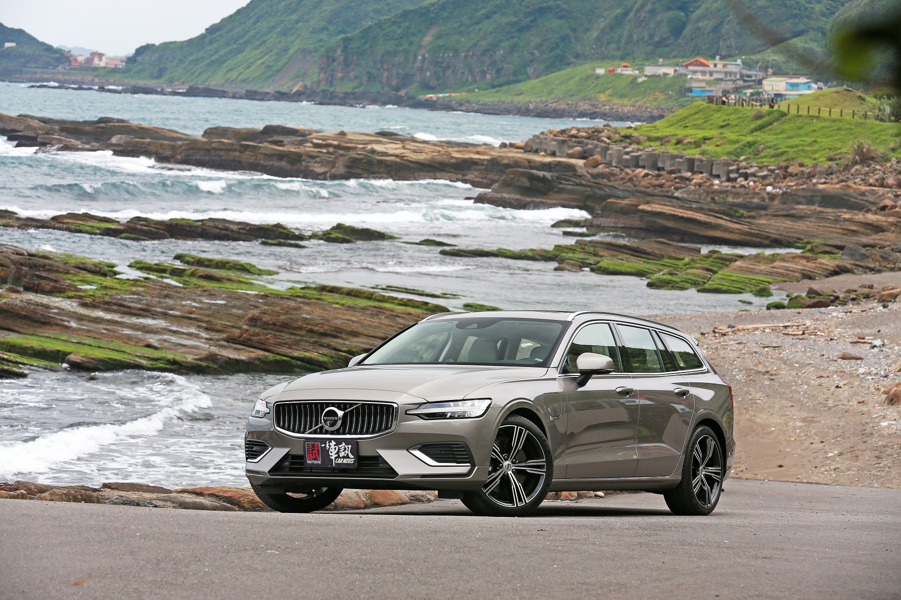 【試駕】更強爆發電力Volvo V60 T8 Recharge Inscription | 試駕體驗 | CARNEWS