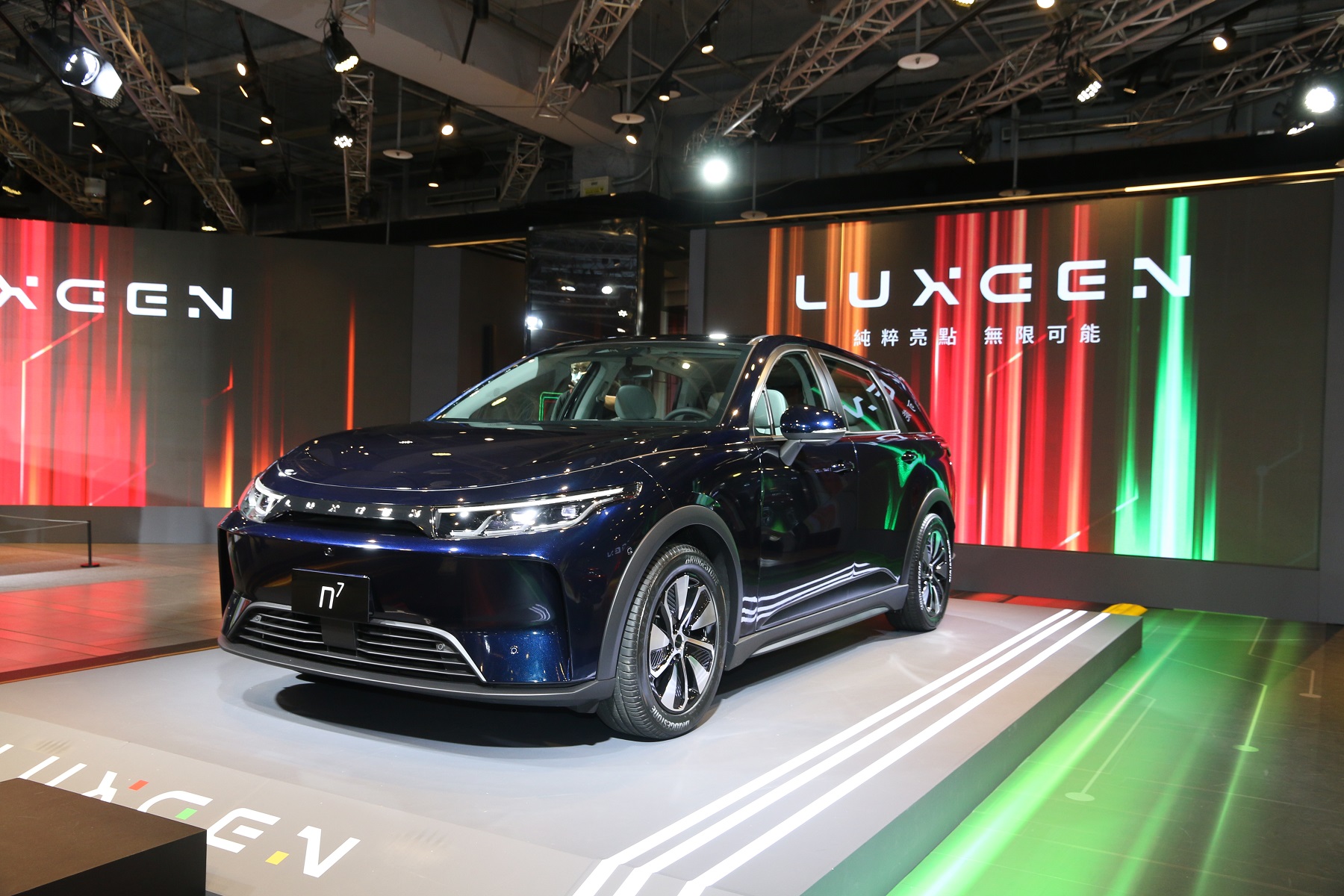 邁向純電、全新品牌識別發佈Luxgen n⁷、Model B、Model V連袂亮相 | 新聞快訊 | CARNEWS