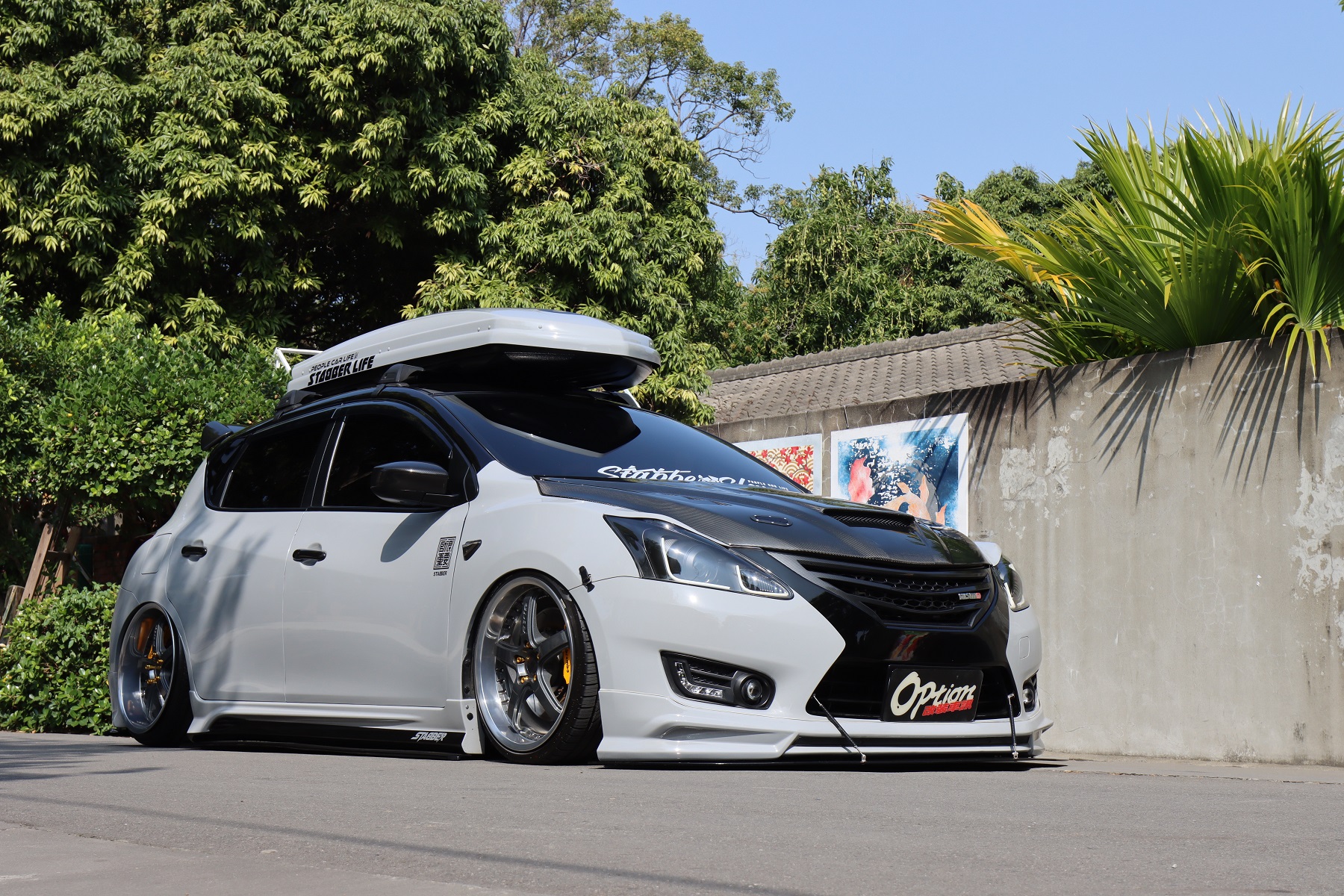 【改裝實戰】帥真的很重要(上)Tiida海拉視覺系玩家 | 改裝實戰 | CARNEWS