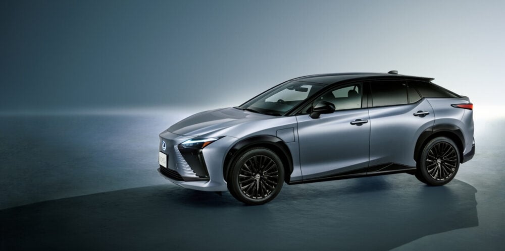 Lexus首款EV專屬車型「RZ450e」上市! First Edition限量500台 | 一手企劃 | CARNEWS