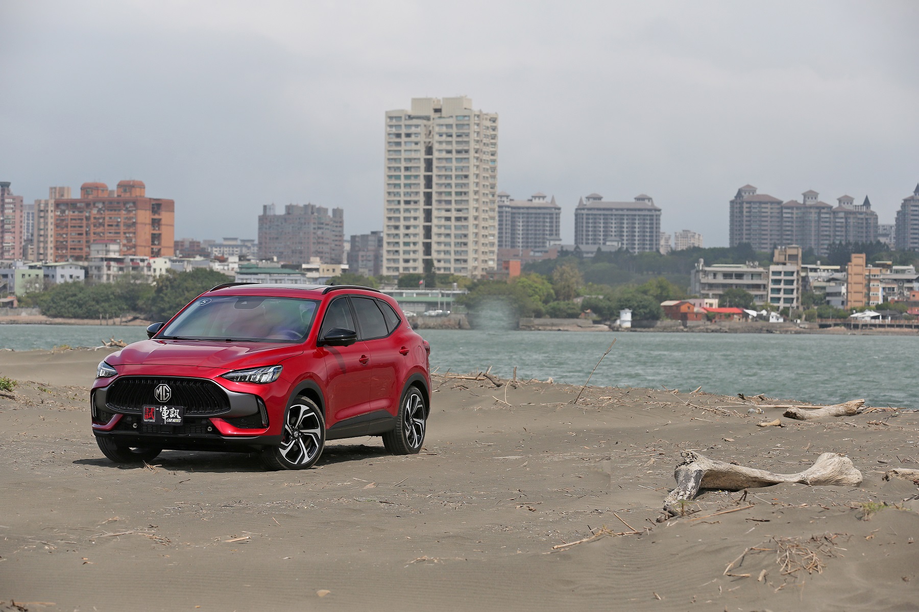 【試駕】重砲追擊MG HS 2.0T AWD旗艦版 | 試駕體驗 | CARNEWS