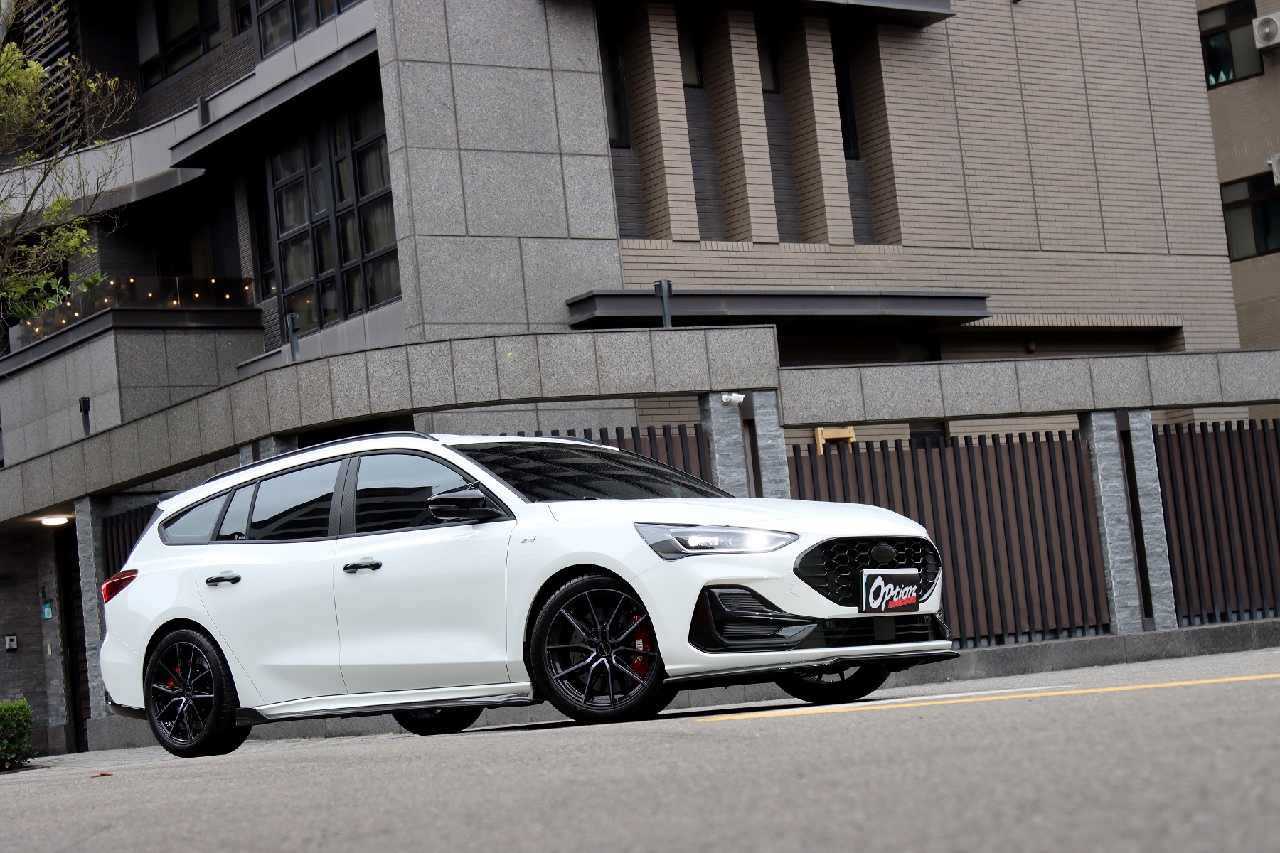 【改裝實戰】底盤強化先行(上)Focus Wagon落地改式樣 | 改裝實戰 | CARNEWS