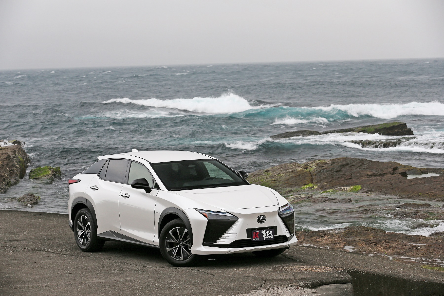 【試駕】奢華純電首部曲Lexus RZ 450e DIRECT 4 | 試駕體驗 | CARNEWS