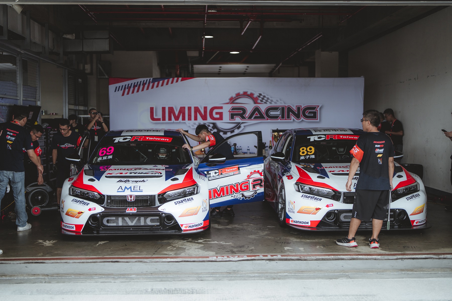 【改裝實戰】Civic Type-R FL5 TCR(下)正規賽車貴在那兒？ | 改裝實戰 | CARNEWS