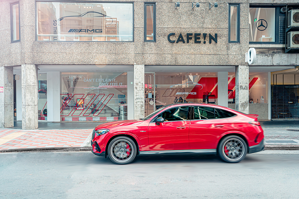 當硬咖啡遇上性能猛獸Mercedes-AMG x CAFE!N 驅動心跳加速的熱血日常 | 新聞快訊 | CARNEWS