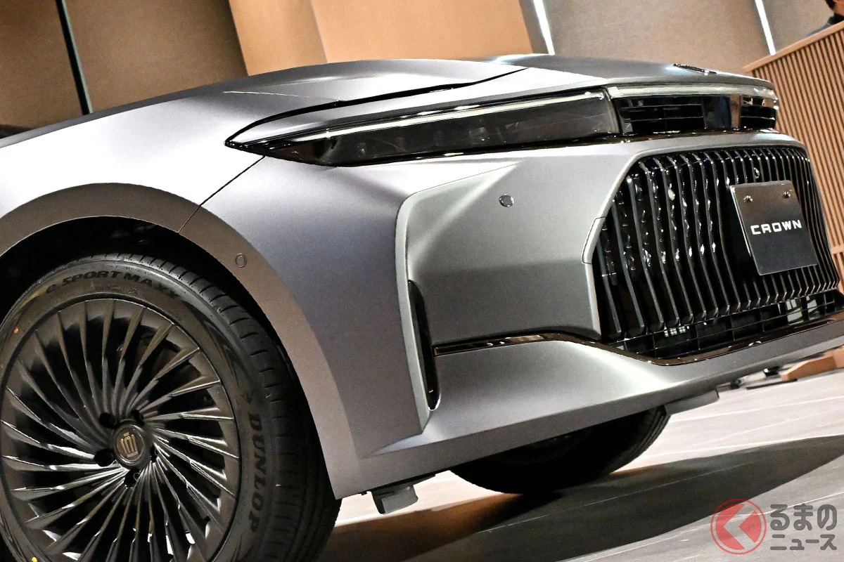 豐田「新款Crown」上市！匠心打造的「漆黑消光」塗裝超驚艷！ | 一手企劃 | CARNEWS